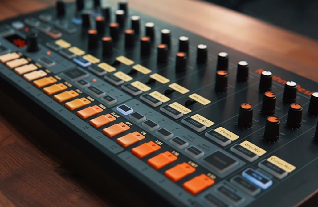 How the 808s Transformed Hip Hop Forever | Tellingbeatzz