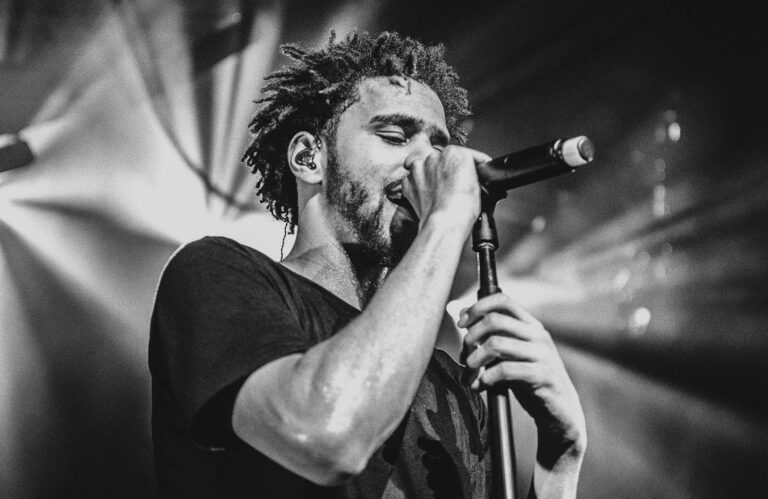 How to Rap Like J. Cole – Flow, Themes & Type Beats